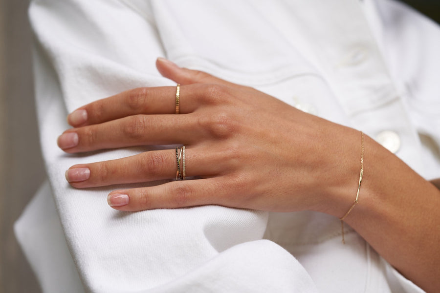 Simple Crossover Black Diamond Ring - 14K Gold | Akind